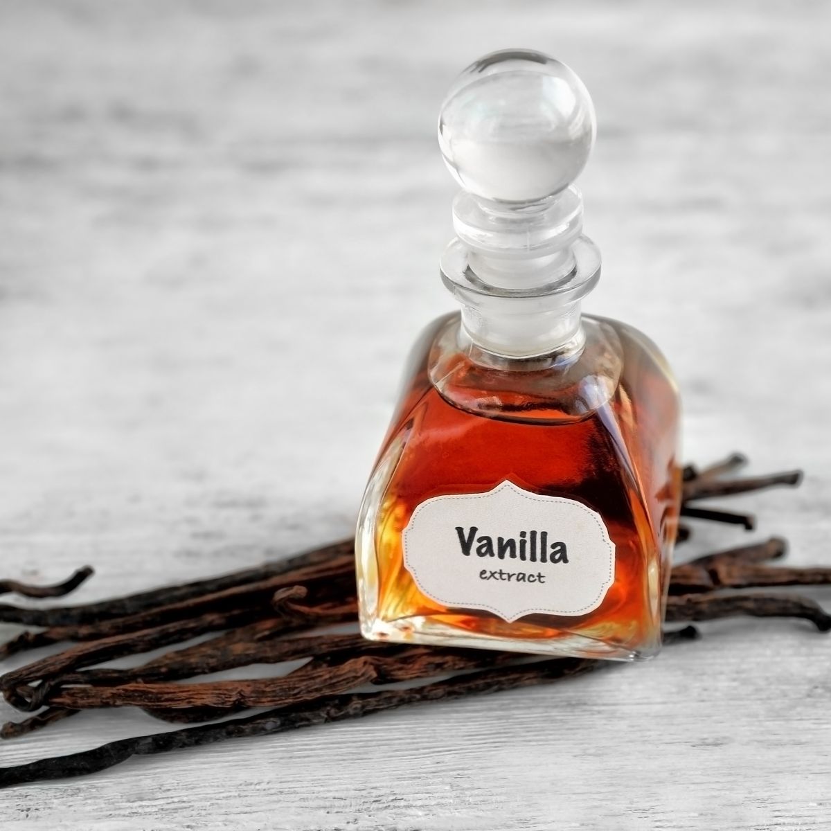 Vanilla Extract Guide: All Your Whats And Hows Answered